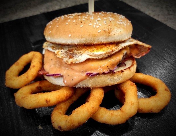 Bandit Burger menü - Bella Vita Pizzéria